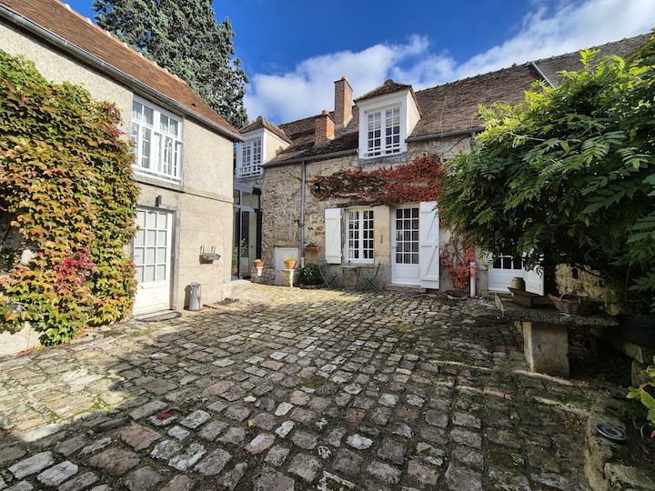 Maison Familiale + Jardin, Tennis, Parc Astérix - Senlis