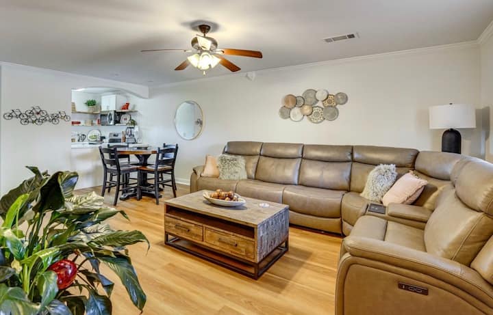Cozy Condo - Springdale, AR