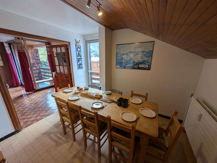 Simple Comfort By The Slopes, Shops & Restaurants - Les Deux Alpes