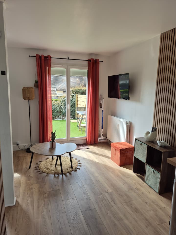 Studio Cosy Avec Jardin En Bord Mer - Cabourg