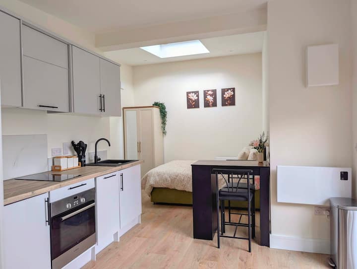 Foothills Garden Apartment - Dún Laoghaire