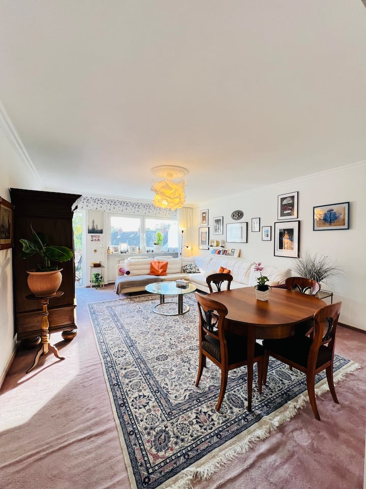 Quiet Neigbourhood In Frankfurt - Frankfurt