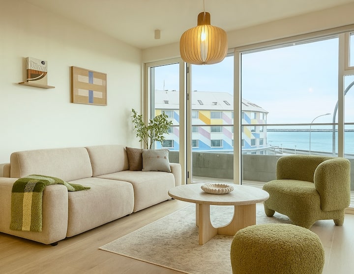 Norr, Reykjavík Ocean, Aurora & Mountain View - Groenlândia