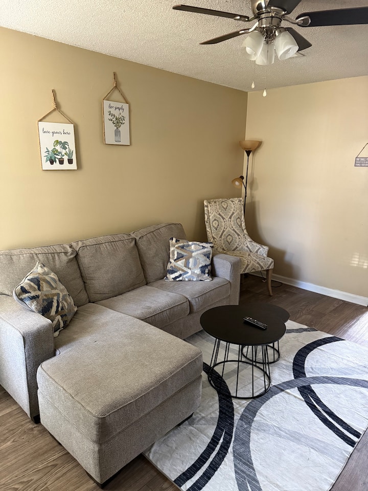 The Farmhouse Nook | Warm, Stylish & Peaceful - Clarksville, TN