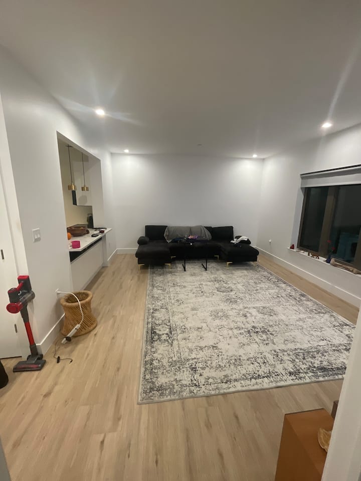 Weschester Wonder At Enclave - Co-Op City, NY