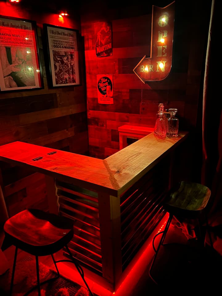 Private Hot Tub- Tiny House 10 Min To Truist Park - Smyrna, GA