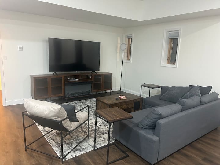 Upscale Escape Just 15 Minutes From The Game - Black Moshannon State Park, Philipsburg