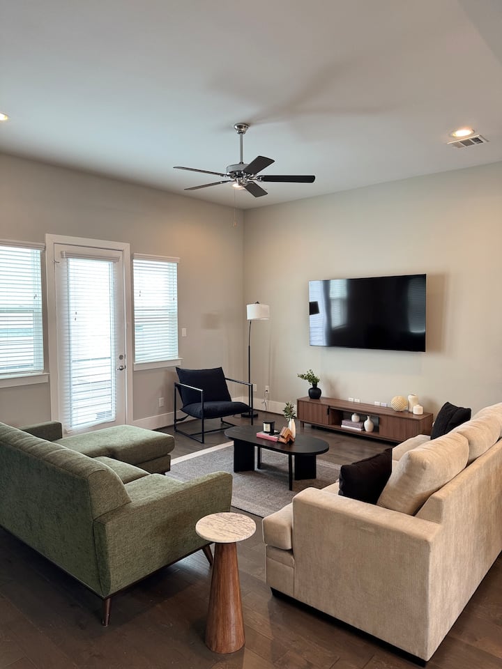 Cozy Eado Houston Townhouse - Houston, TX