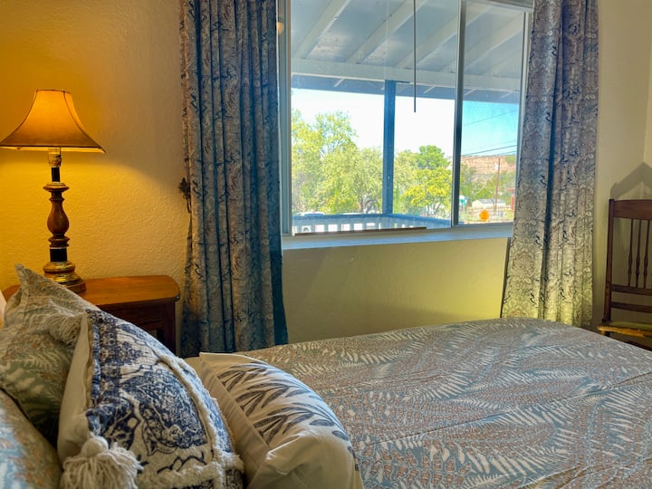 Historic Cottage With Mountain Views - Cottonwood, AZ