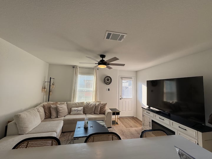 Modern & Cozy 3br/4beds Near San Marcos/kyle - San Marcos, TX