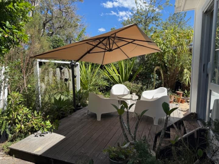 Beachy Banksia Cottage - Woy Woy