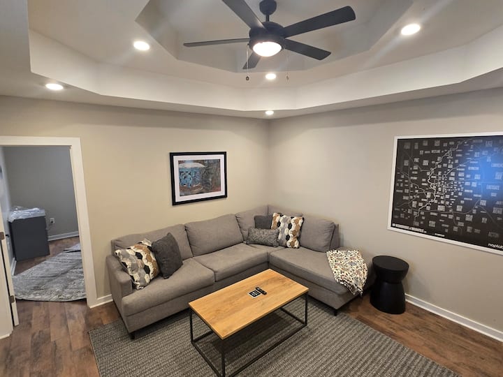 Bates Hendricks Cozy - Indianapolis