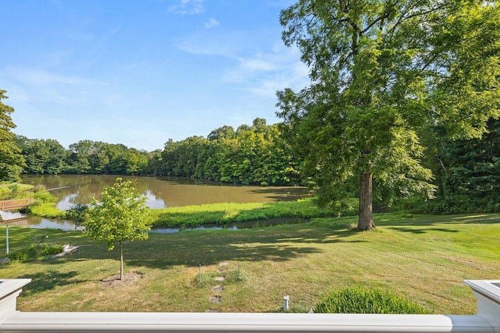 Spacious Home W/ Hot Tub | Lakeview - Mansfield, OH