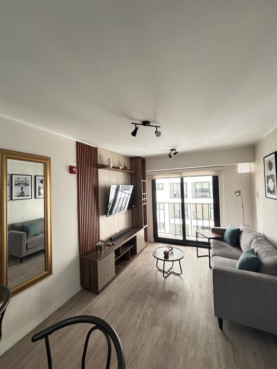 Elegante y moderno depa urbano full equipado. - Airbnb