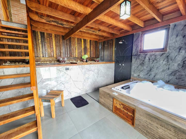 Chalé Novo, Completo, Com Vista Exuberante. - Santo Antônio do Pinhal