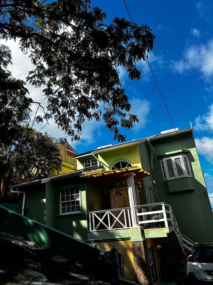 6-bedroom Family Villa – Two Self-contained Levels - Sainte-Lucie