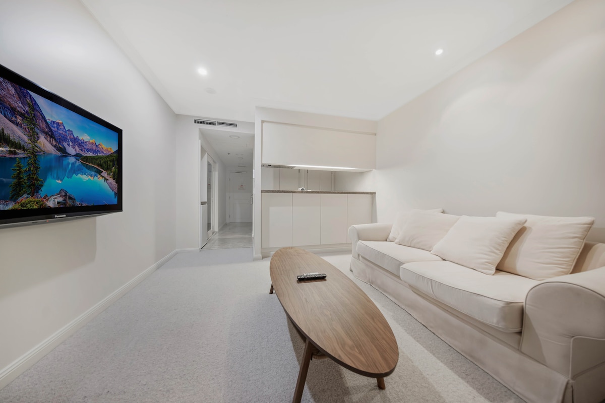 Modern Studio CBD | Self Check-In | Prime Location - Airbnb