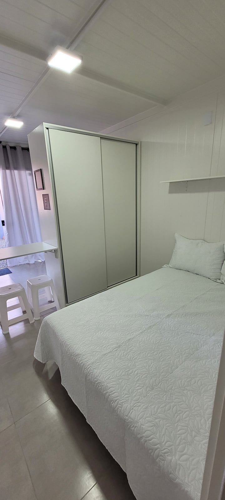 Kitnet Container 30m Da Praia
Perto Beto Carreiro - Penha