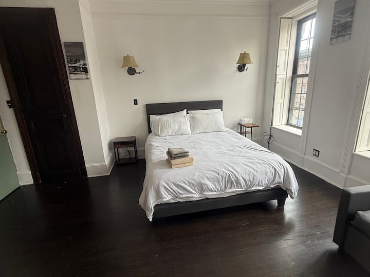 Lexington Studio - New York City