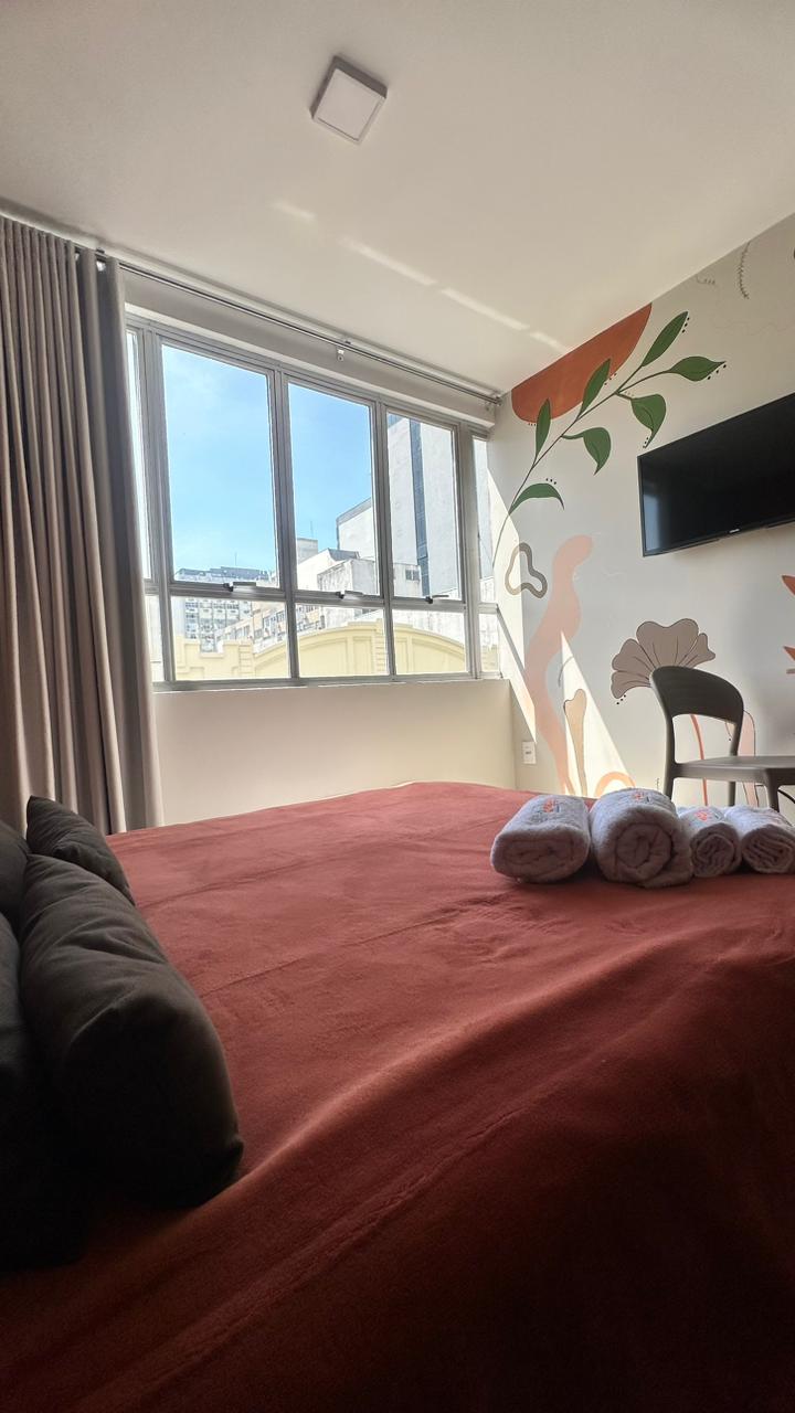 Studio BOHO: color y calidez con alma en Floripa - Departamentos en ...