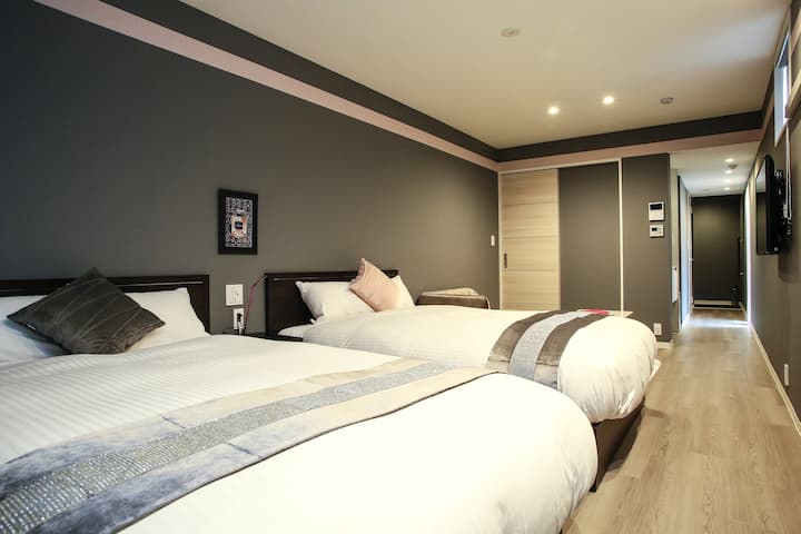 門司港駅徒歩5分|ダブルベッド2台のツインルーム【最大4名・観光拠点に最適】 - 기타큐슈시