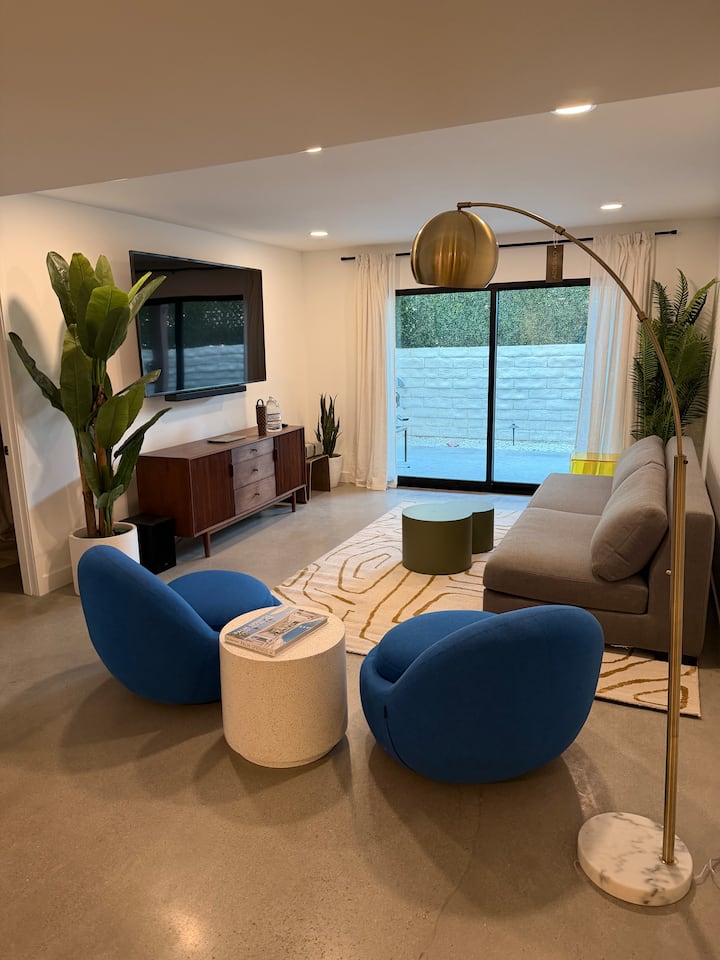 Modern Palm Springs Condo | Views, Pools & Tennis - Palm Springs, CA