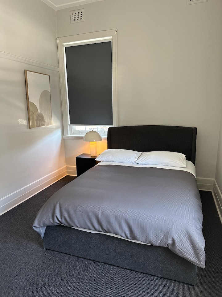 5 Mins From Sydney Central Lord Raglan Hotel - Sydney