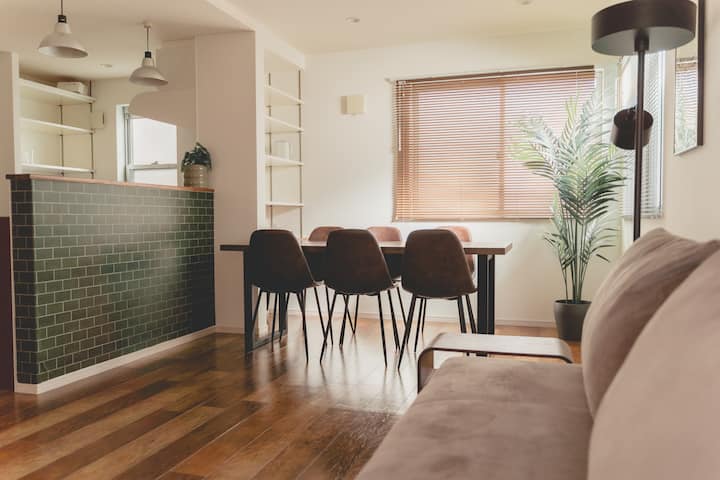 リノベ済の広々一軒家!寝室4部屋!赤羽駅12分/max8名/新宿上野まで電車で15分 - 戶田市