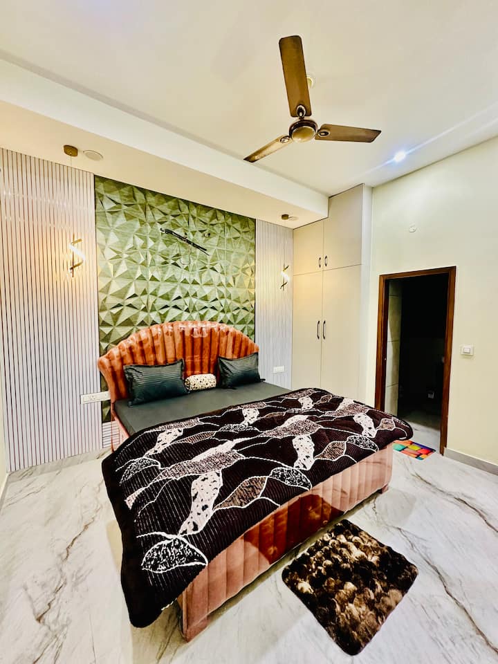 Only Families | Peaceful | Well-maintained Home - Sahibzada Ajit Singh Nagar