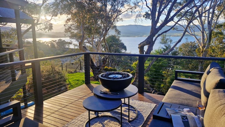 The Lakehouse Jindabyne
- A Gorgeous Family Escape - Jindabyne