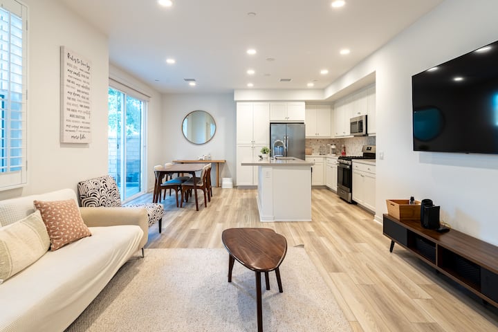 Luxury Getaway 4b3b House W/ Pool & More - チノ, CA