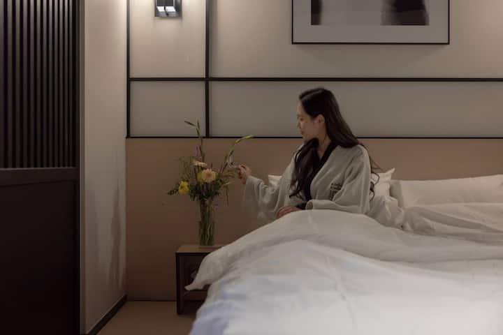 [미타스야 공주]#스위트룸#다다미#미타스야#공주동학사#차량5분#공주호텔#신축#아늑#안마의자 - Daejeon