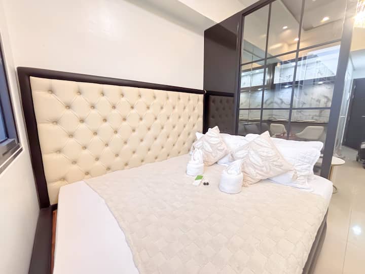 Stardust Suite L Wifi + Netflix - Metro Manila