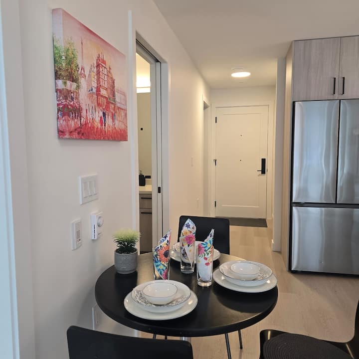 Private 1br Apartment With Balcony! - Port Moody