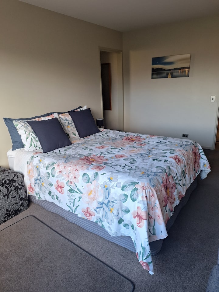 Speights Lane - Te Anau