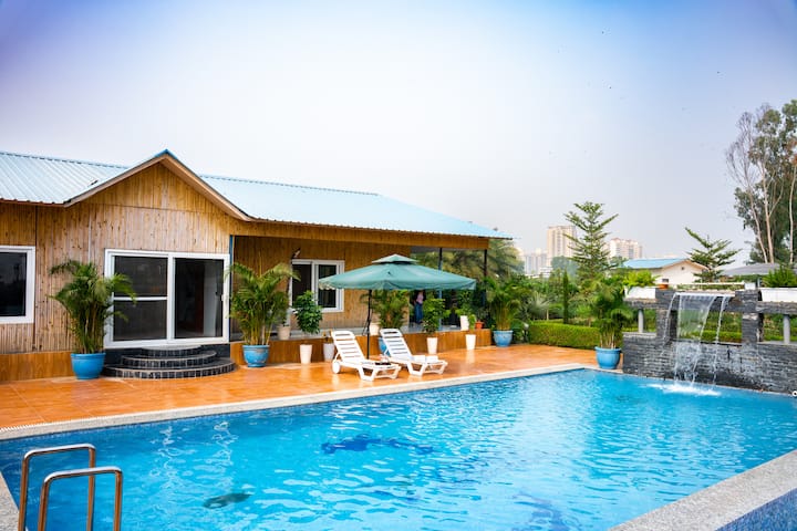 Hideaway W/ Pvt Pool, Gazebo & Garden - Noida
