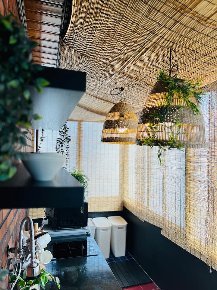 [신규오픈할인] 단체모임 | 8인 | 4룸 | 4qbed |  | 서울대 | 관악산 - 관양2동