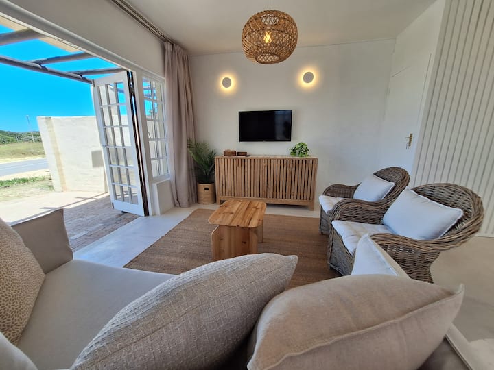 Ohana Retreat | Unbeatable Location | Sea Views - Port Alfred