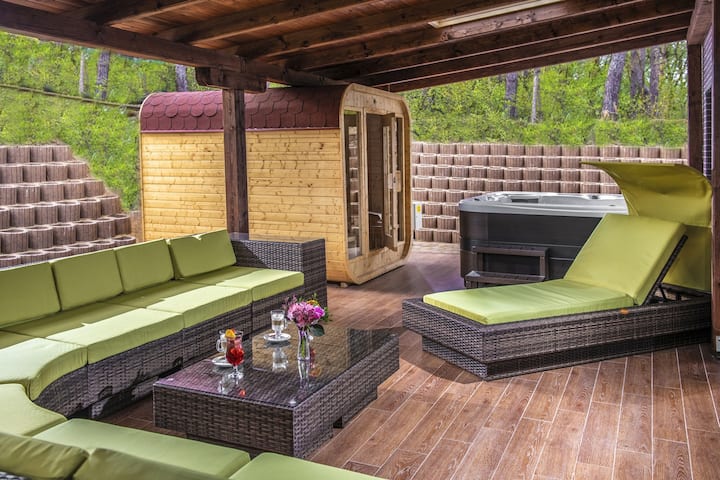 Attila Panzió - Vip Lakosztály - Debrecen