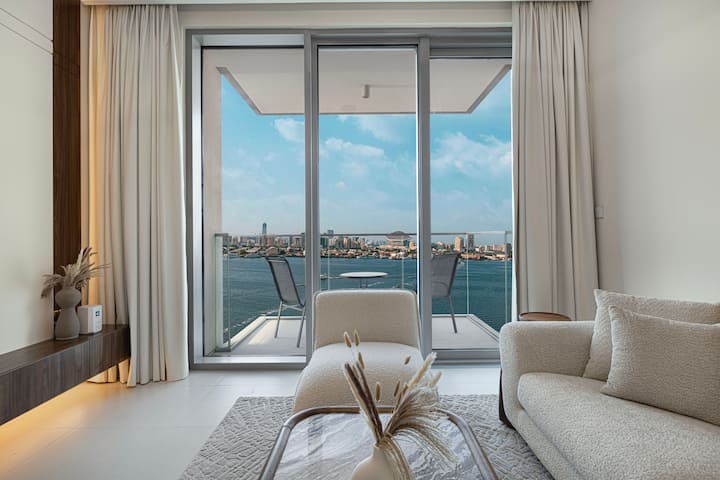 833 Keys | Modern 1br | Waterfront Creek Views - Dubai