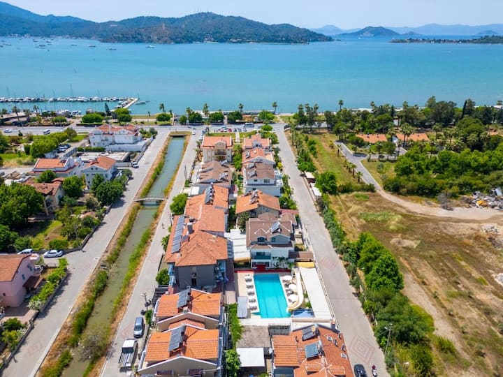Alis Hotel, City Center, Basic Rooms & Breakfast - Fethiye