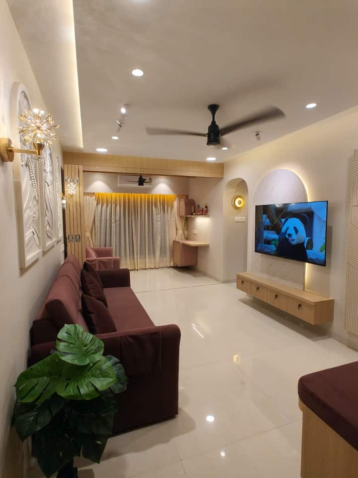 An Apartment Opposite To Phoenix Mall, Kurla. - Mumbai