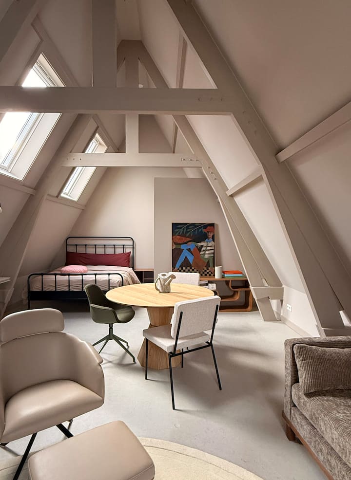The Painter’s Loft – Slapen Tussen De Kunst. - Haarlem