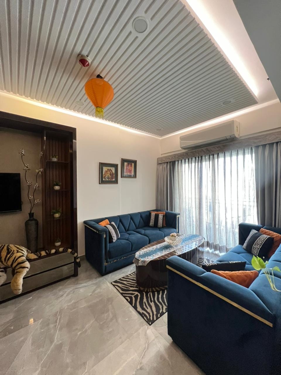 Elegante rifugio 3BHK | DLF Capital Greens - Airbnb