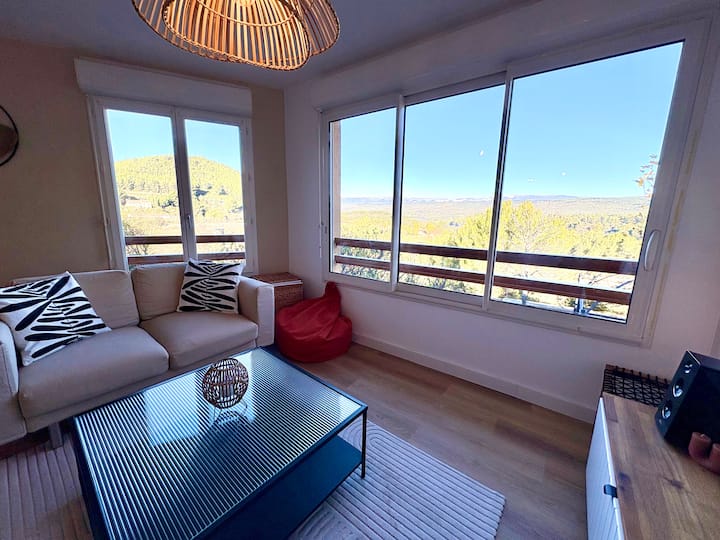 Appartement Calme Avec Vue Sur La Sainte Baume - Le Beausset