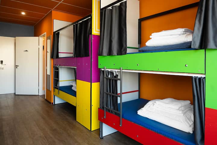 Bed In 6-person Mixed Dorm + Free Parking - Amsterdam