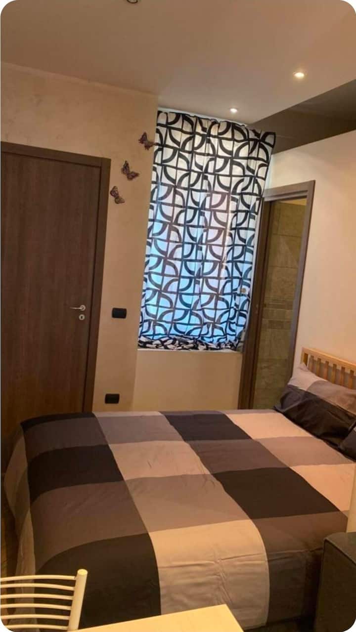 Tiny With Free Parking - Monza Centro - Monza