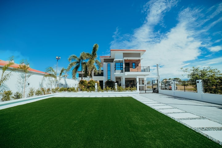 The Cozy Ilocos Suites - San Nicolas