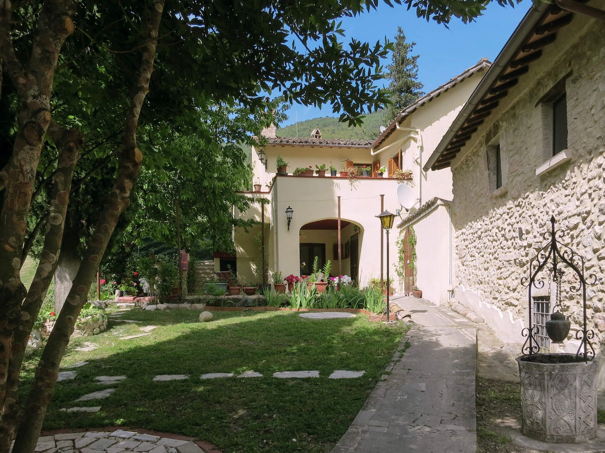 Casa Luisa · Casa en el corazón de la Valnerina - Casas en renta en ...