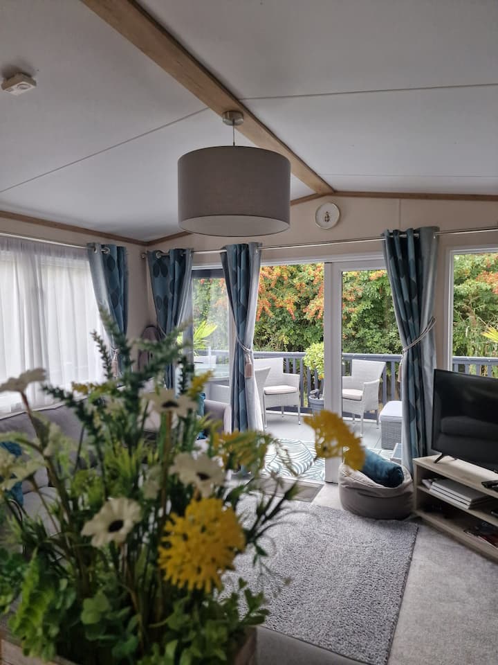 3 Bedroom Caravan - Hawthorn Lodge, Isle Of Wight. - Isle of Wight